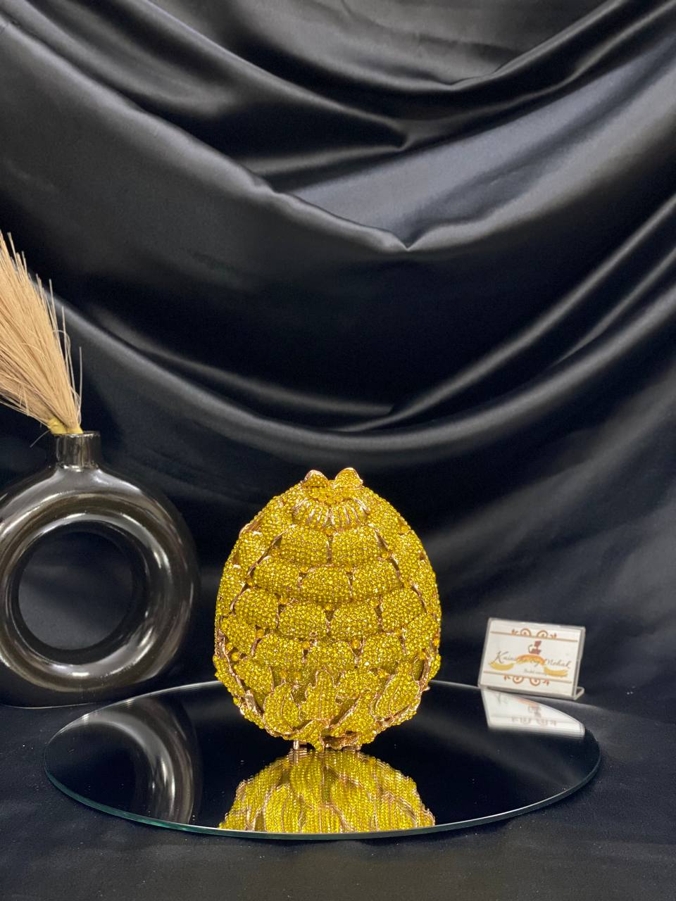 Crystal Clutches – Kainiche By Mehak